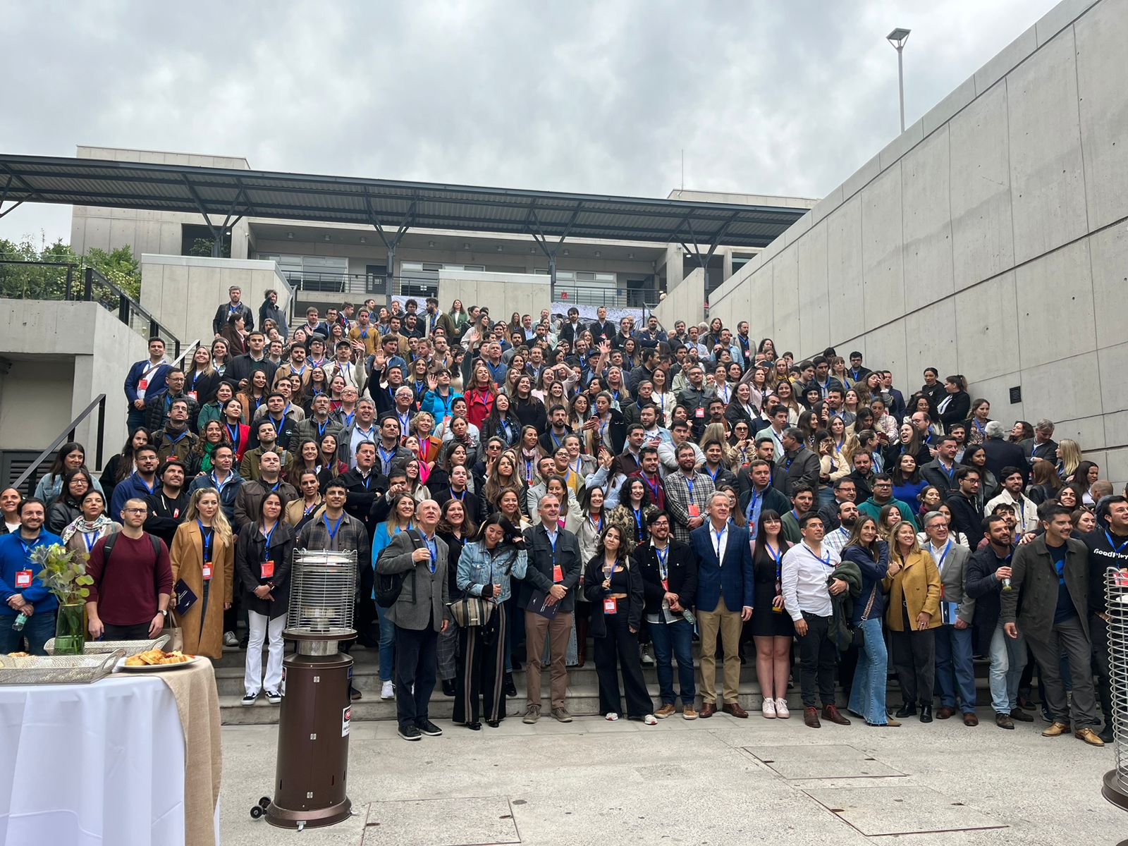 ReVive: UDD reúne a ex alumnos en jornada de diferentes actividades ...