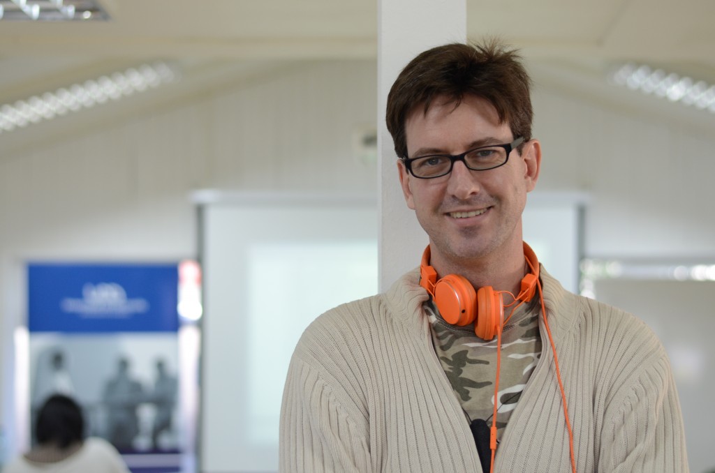 Greg Gage en Concepción. - Dirección de Innovación y Desarrollo